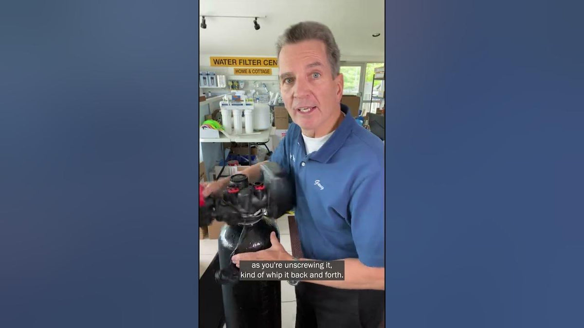 How to REMOVE CLACK WS1 VALVE from a WATER SOFTENER the RIGHT WAY ...